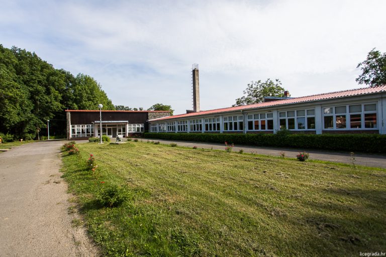 Danas Grad mladih, nekada Pionirski grad, u zagrebačkoj Dubravi | Lice ...