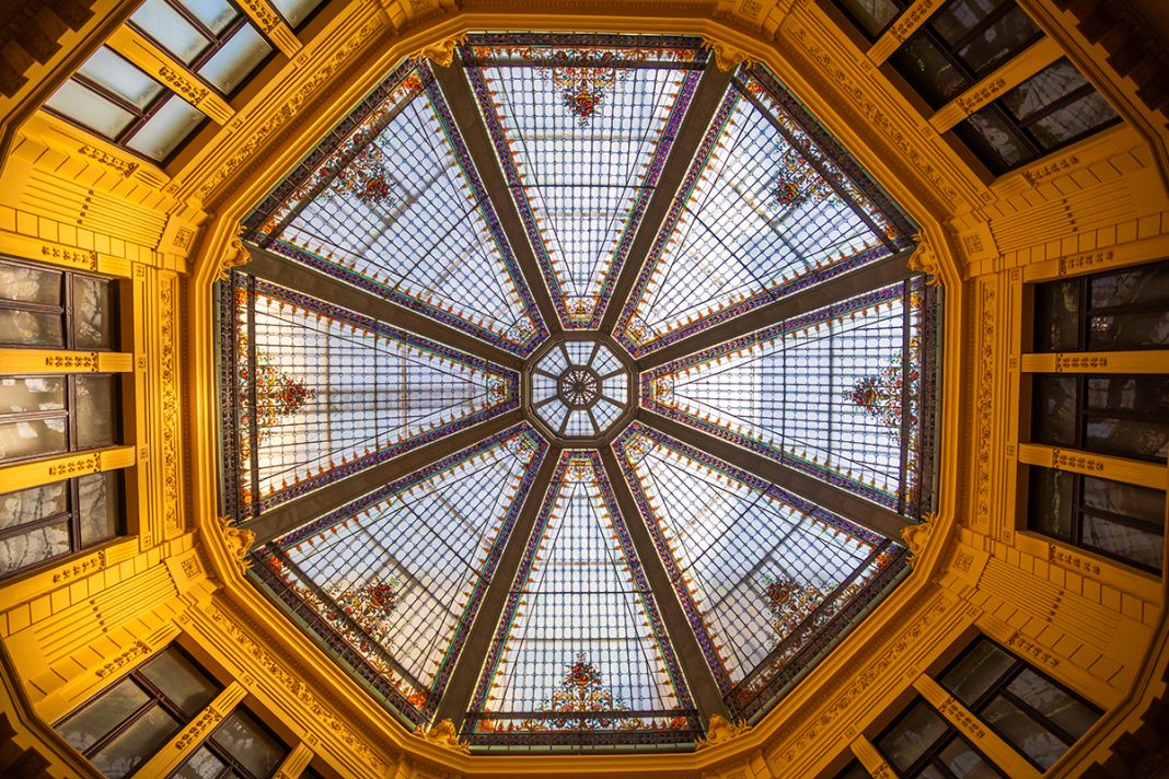 Prolaz Oktogon u Zagrebu: Povijest, arhitektura i zanimljivosti | Lice ...